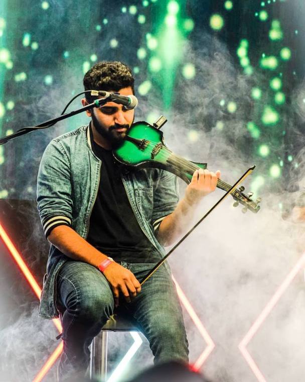 Joy of Music: Non Violince with 4 Strings: Shravan Sridhar Take a Bow ...